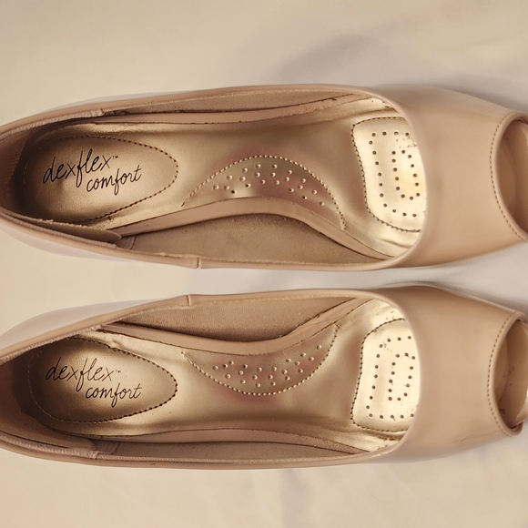 dexflex comfort | Shoes | Dexflex Comfort Womens Peep Toe Shoes Nude ...